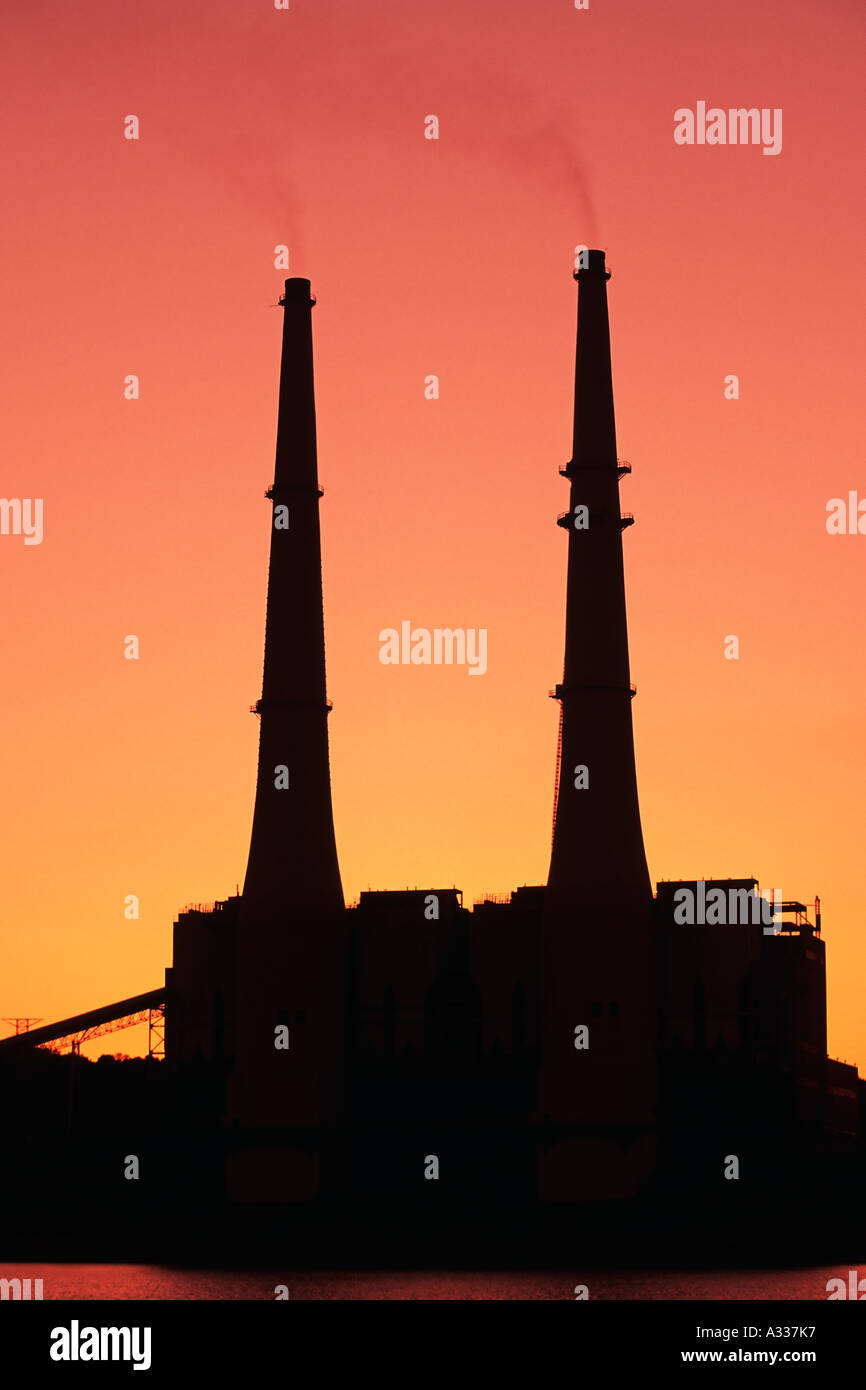 Coal burning electrical power plant on the Ohio River across from ...