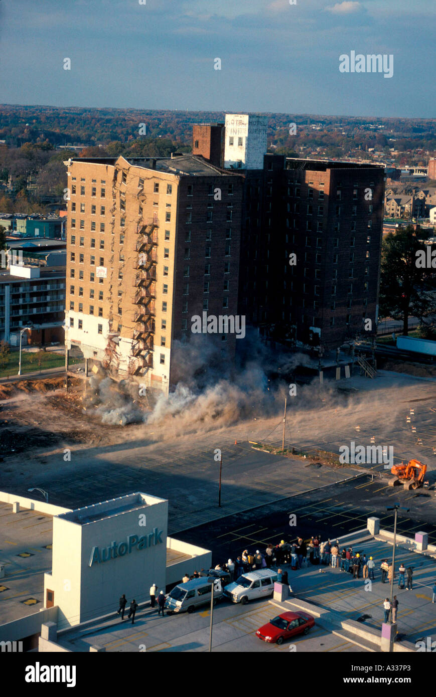 Building implosion sequence 1F3 Stock Photo - Alamy