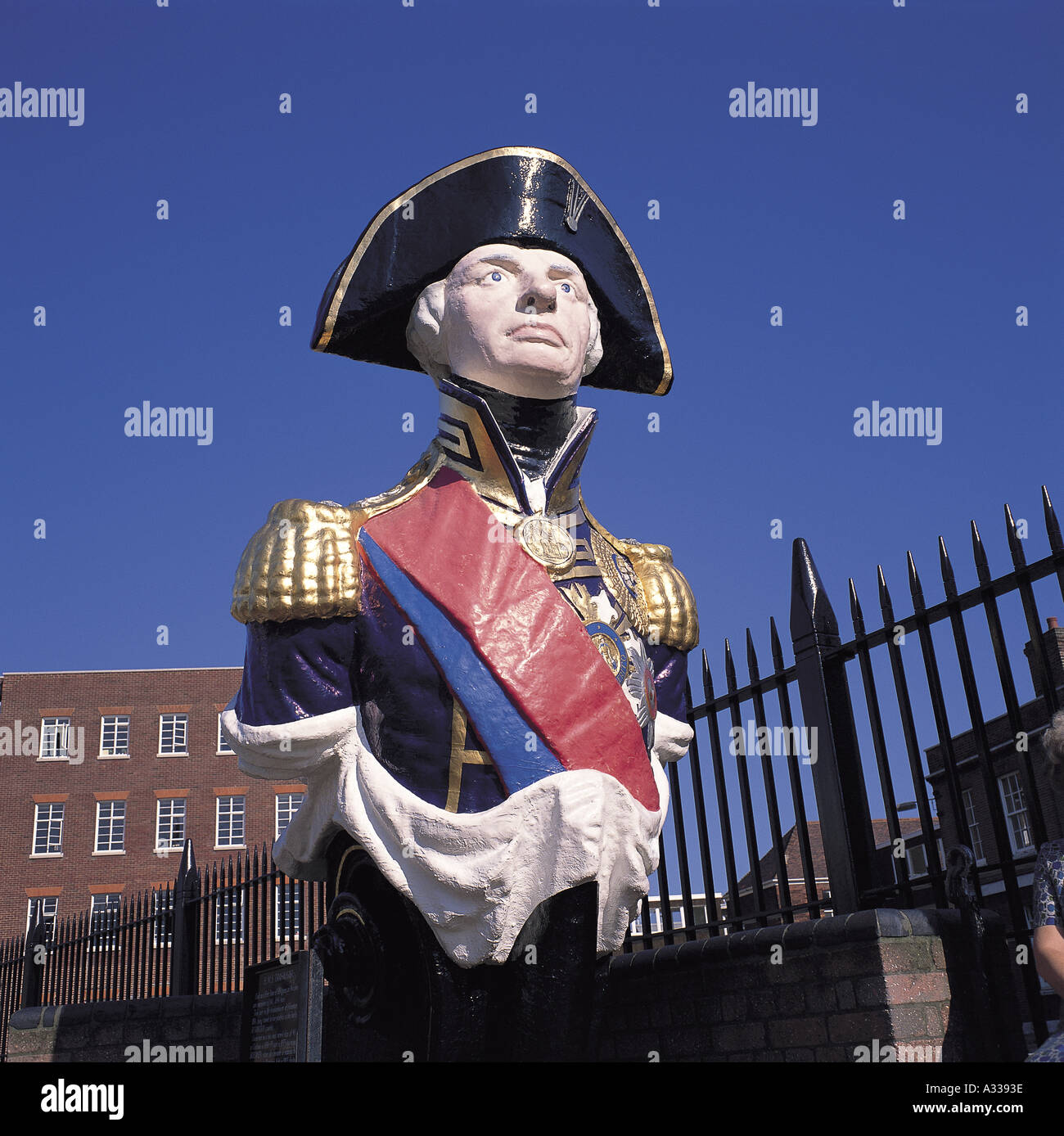 Bust of admiral lord nelson hi-res stock photography and images - Alamy