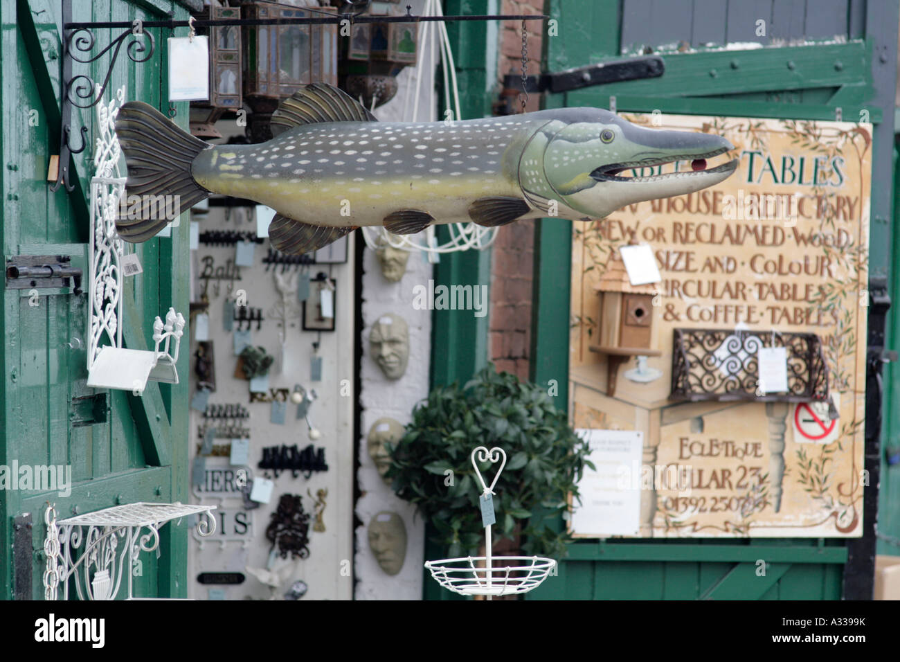 Arched boathouse hi-res stock photography and images - Alamy