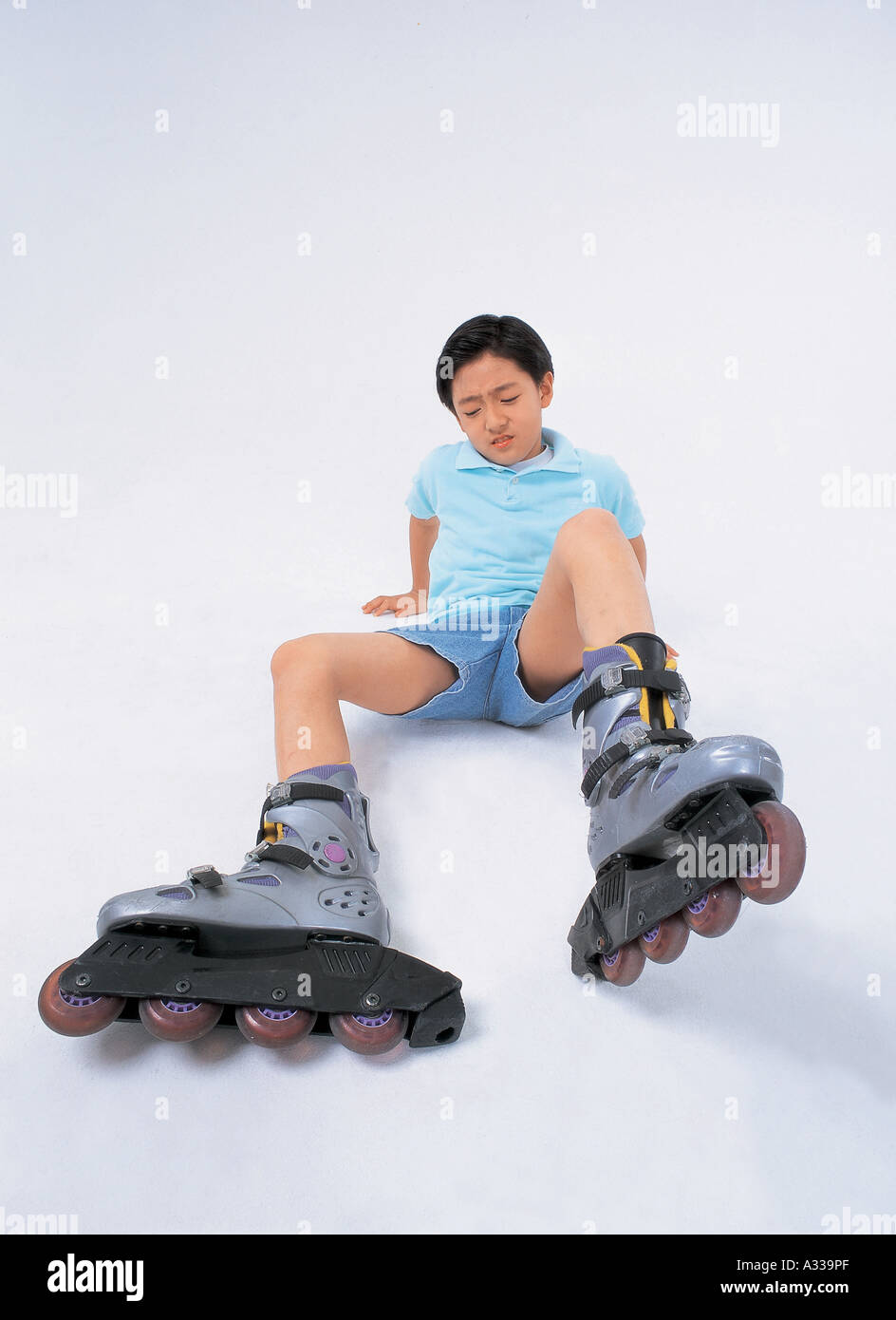 Men fall down hi-res stock photography and images - Alamy