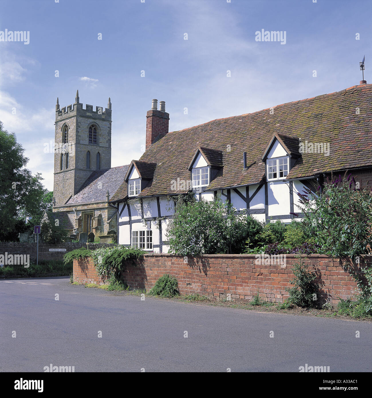 Welford on avon church hi-res stock photography and images - Alamy