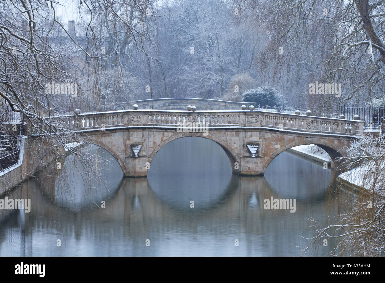 "Clare College" bridge in the snow Stock Photo - Alamy