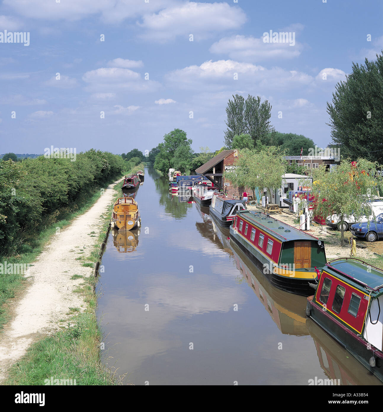 Aynho oxfordshire hi-res stock photography and images - Alamy
