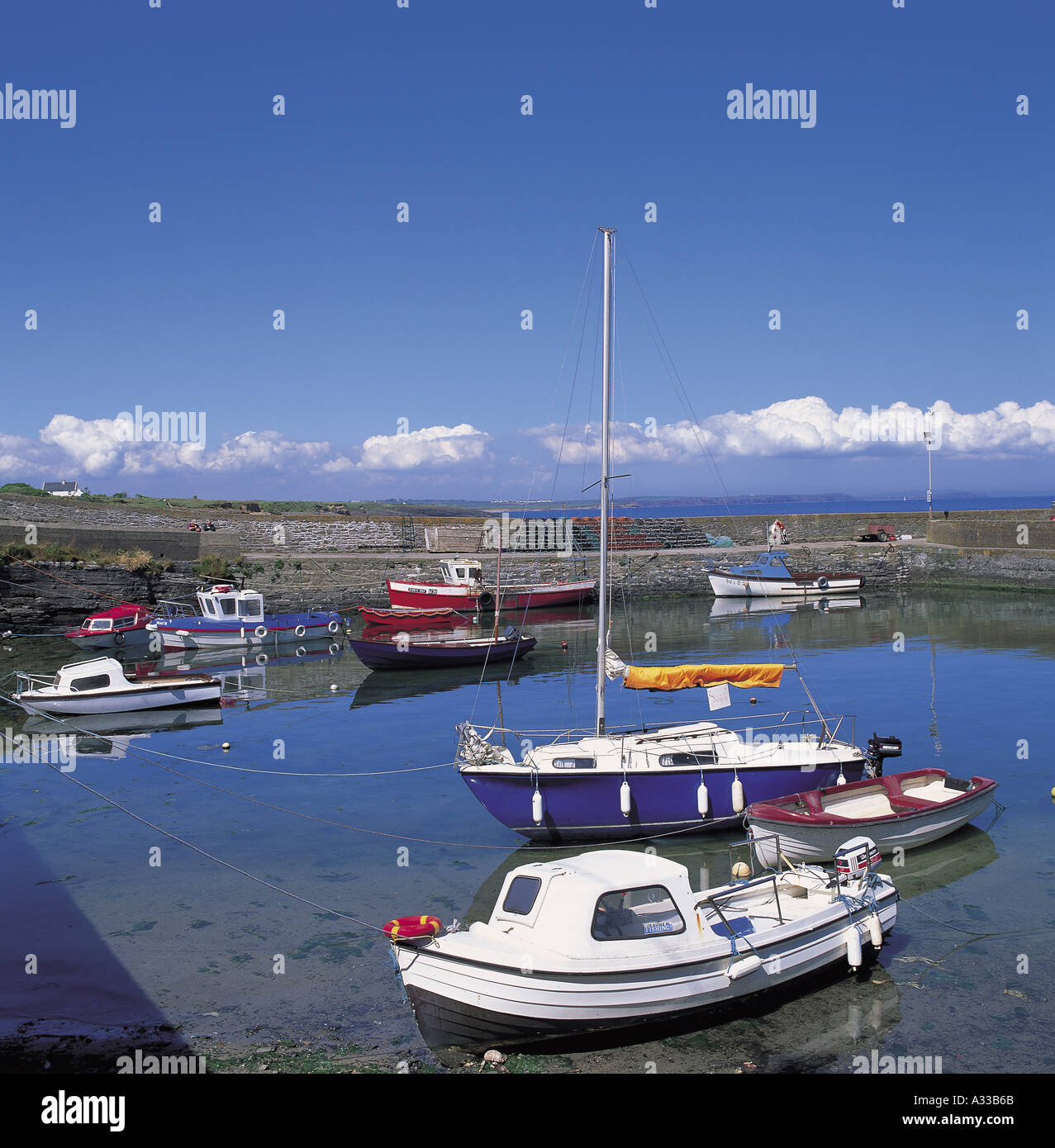 Slade harbour hi-res stock photography and images - Alamy