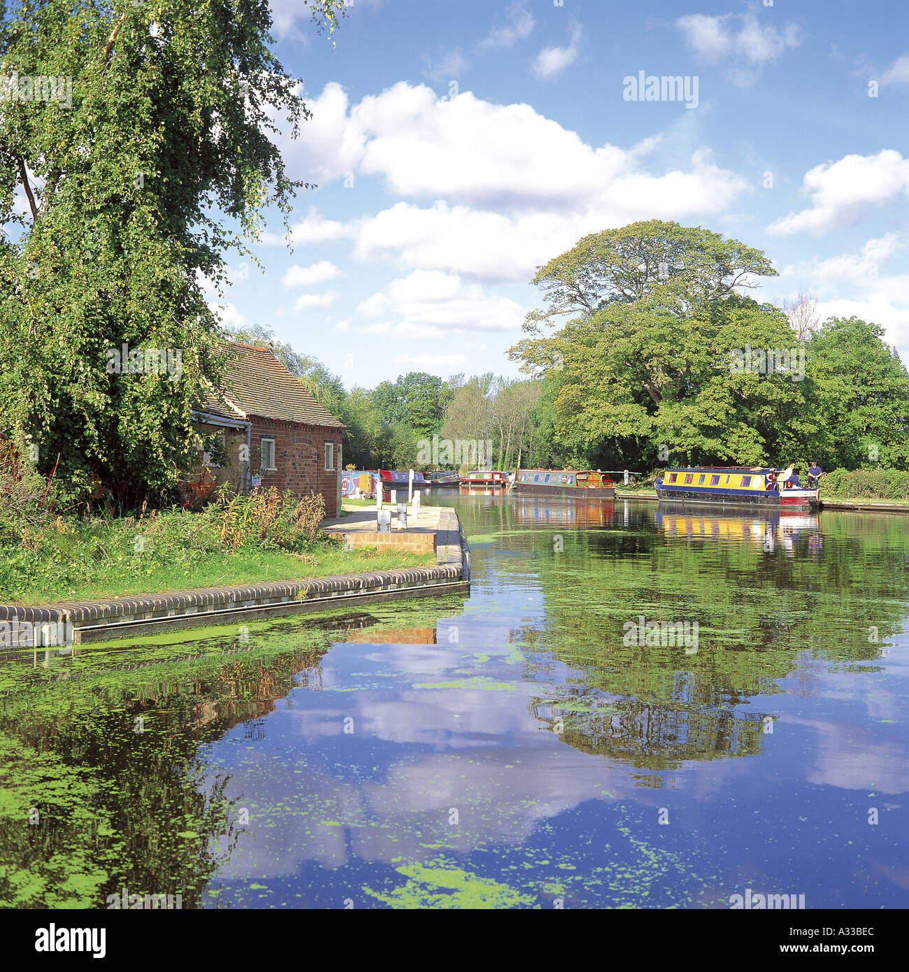 Thrupp hi-res stock photography and images - Alamy