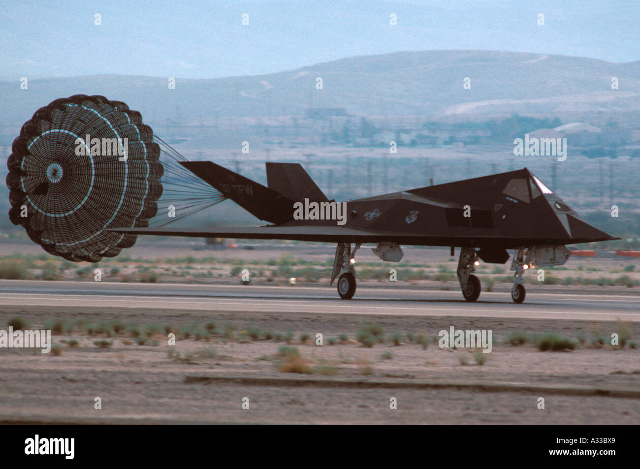 Drag chute hi-res stock photography and images - Alamy