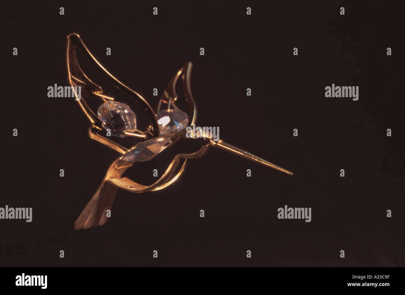 Metal bird hi-res stock photography and images - Alamy