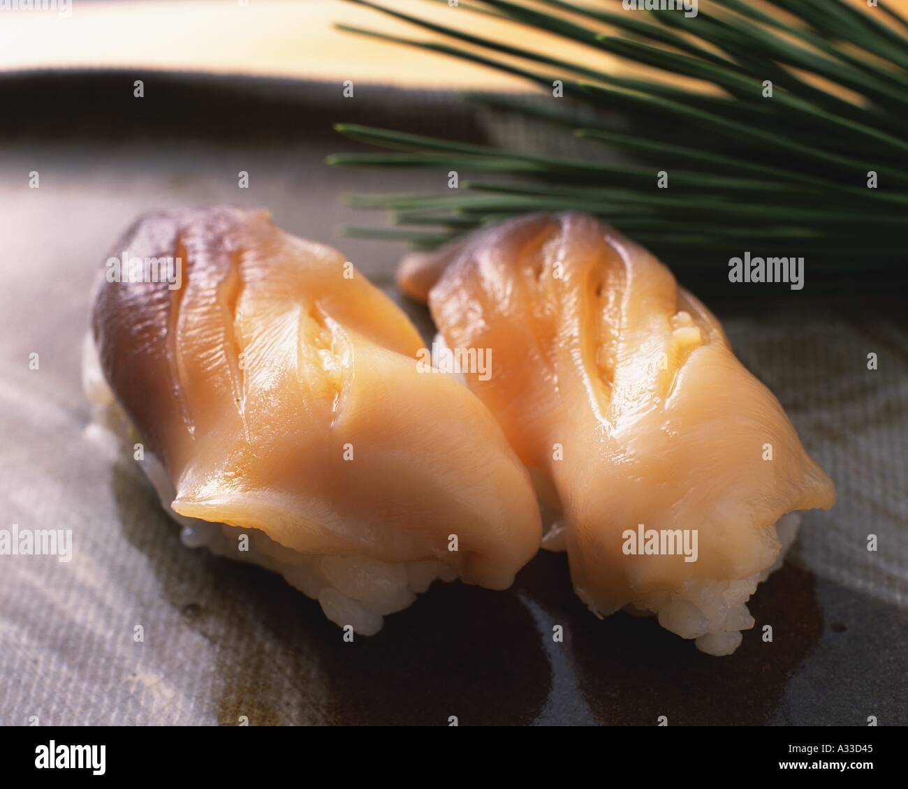 Surf clam sushi hi-res stock photography and images - Alamy