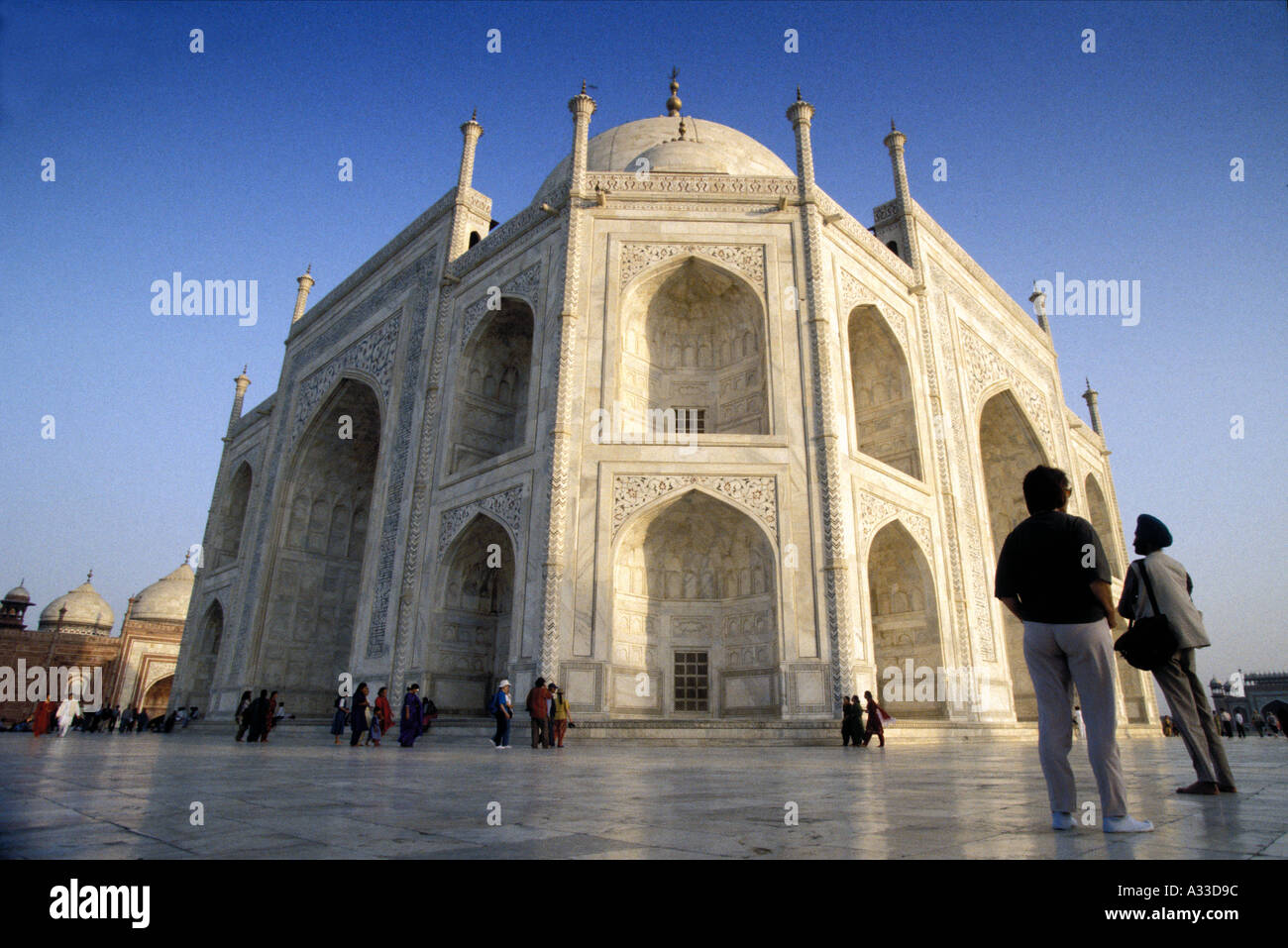 Taj mahal india wide angle hi-res stock photography and images - Alamy