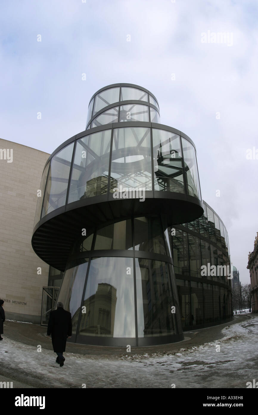 Modern museum entrance hi-res stock photography and images - Alamy