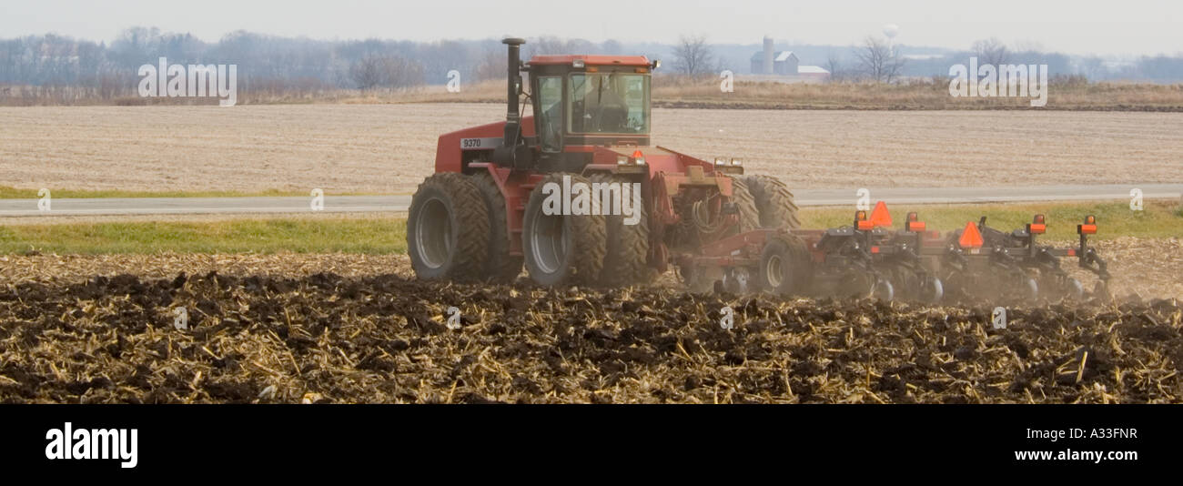 Chisel plow hi-res stock photography and images - Alamy