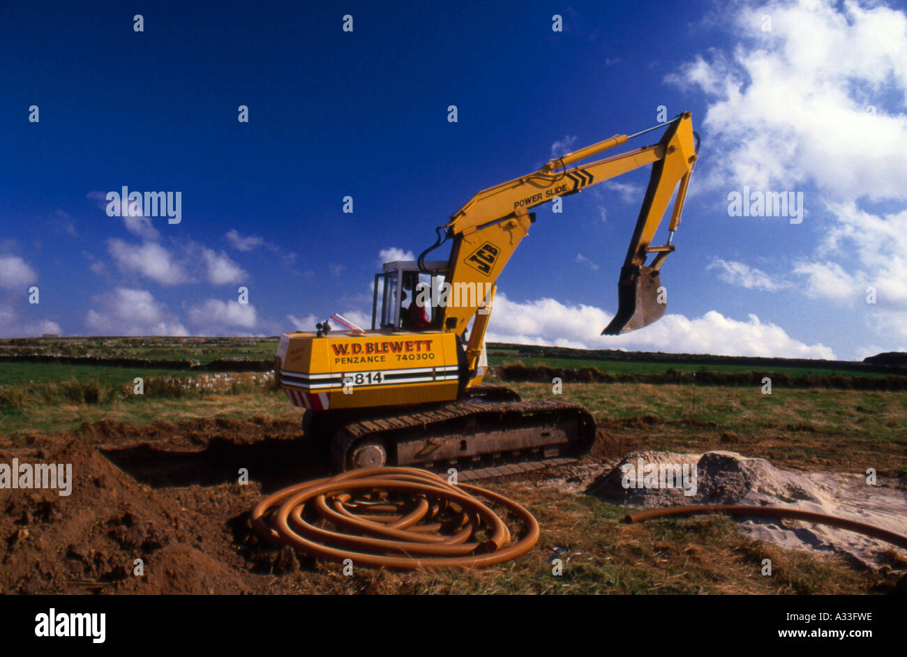 Heavy duty diggers hi-res stock photography and images - Alamy