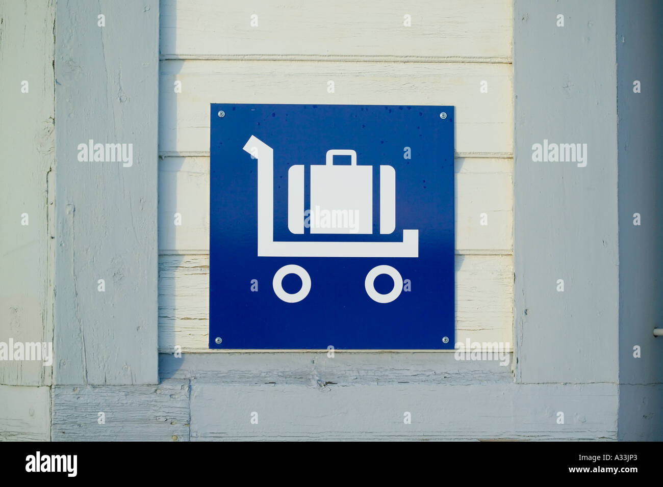 baggage trolley sign Stock Photo - Alamy