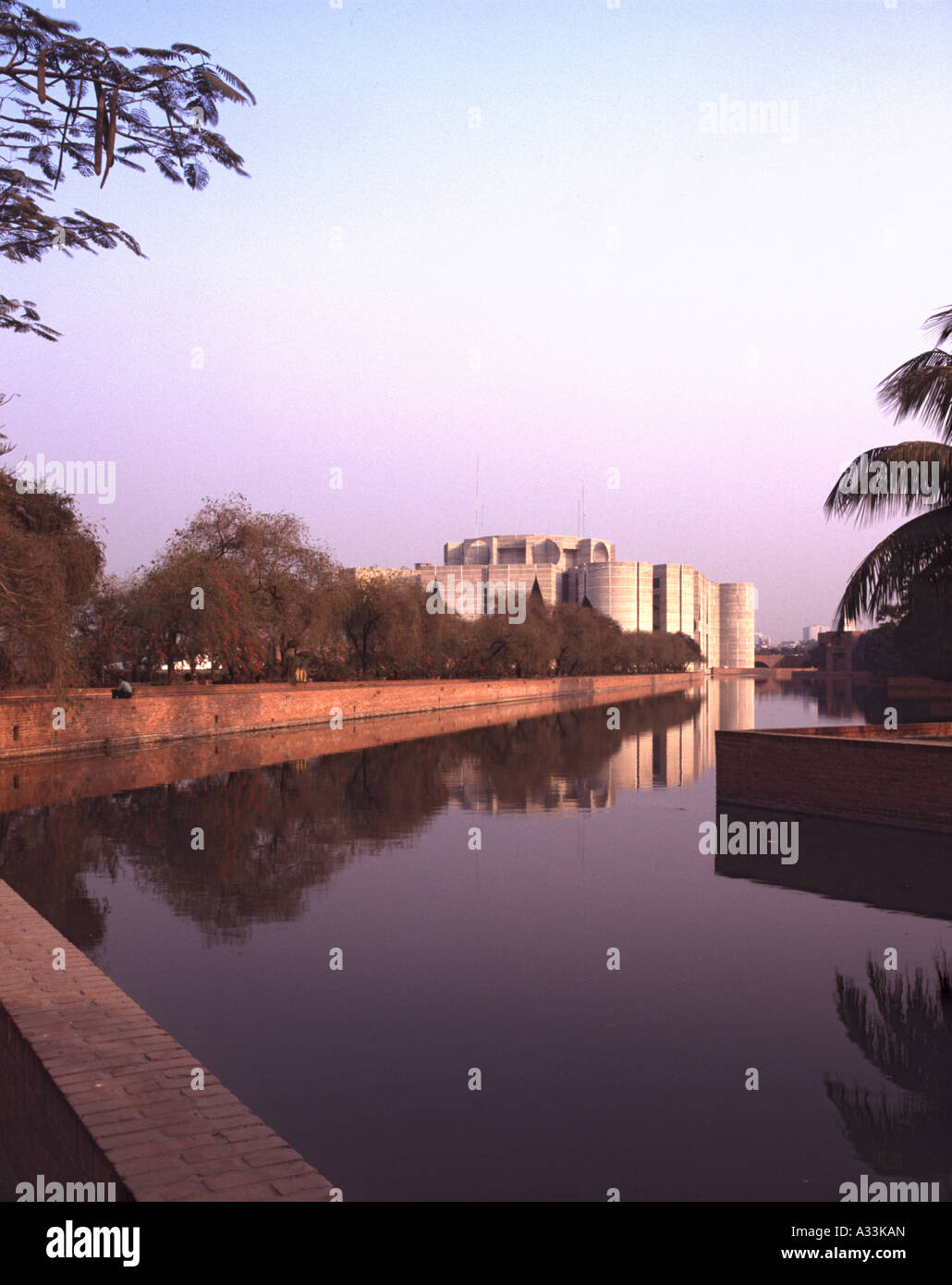 The national assembly of pakistan hi-res stock photography and images ...