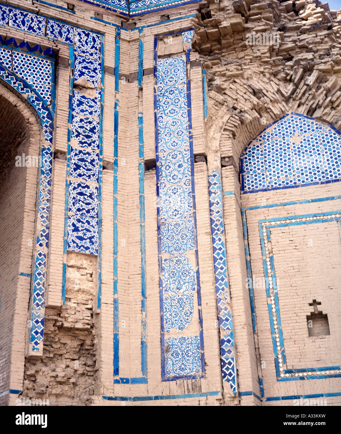 Tomb of Baha al-Halim, Uchch, Pakistan Stock Photo - Alamy