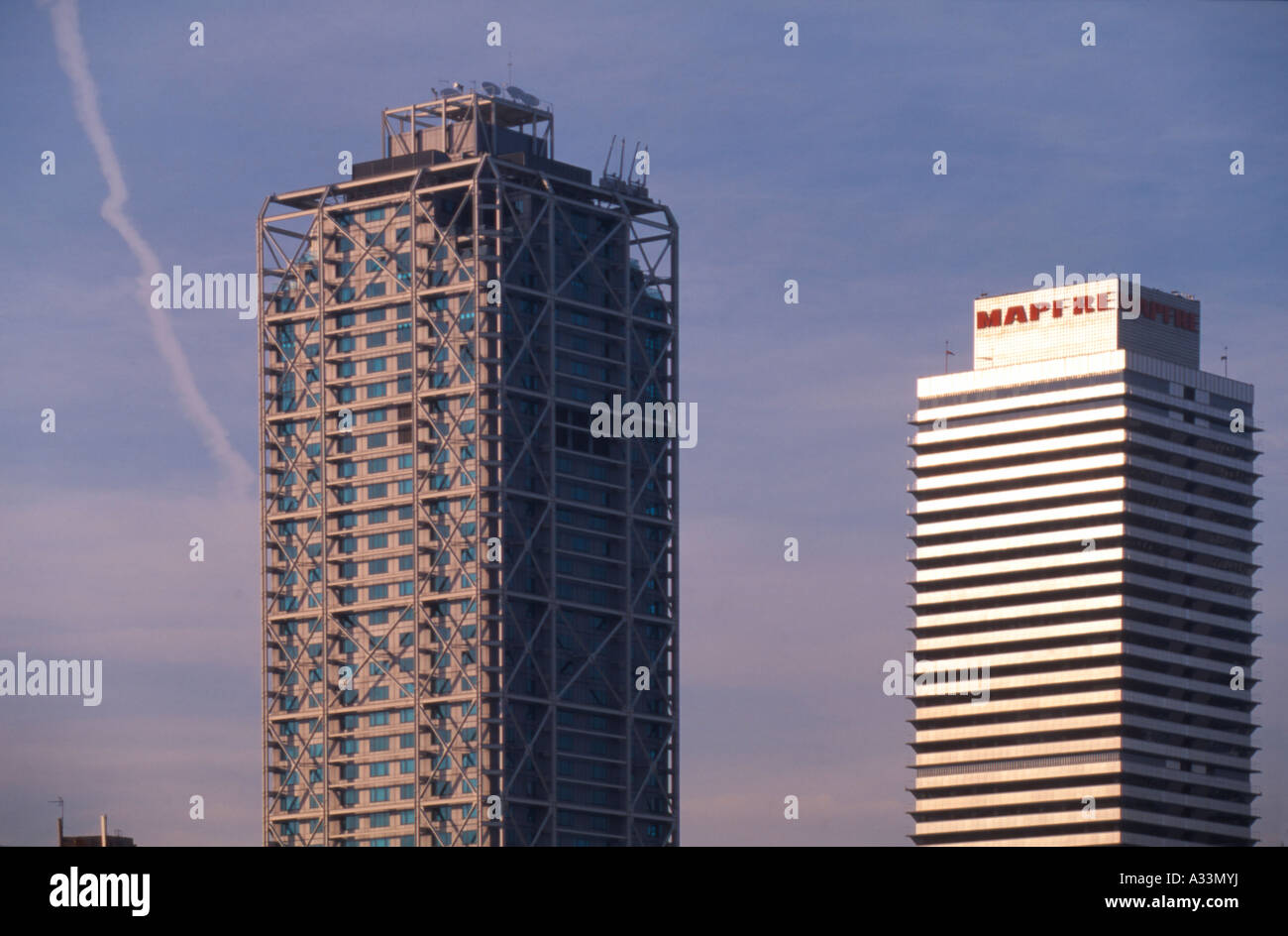 Mapfre building cropped hi-res stock photography and images - Alamy