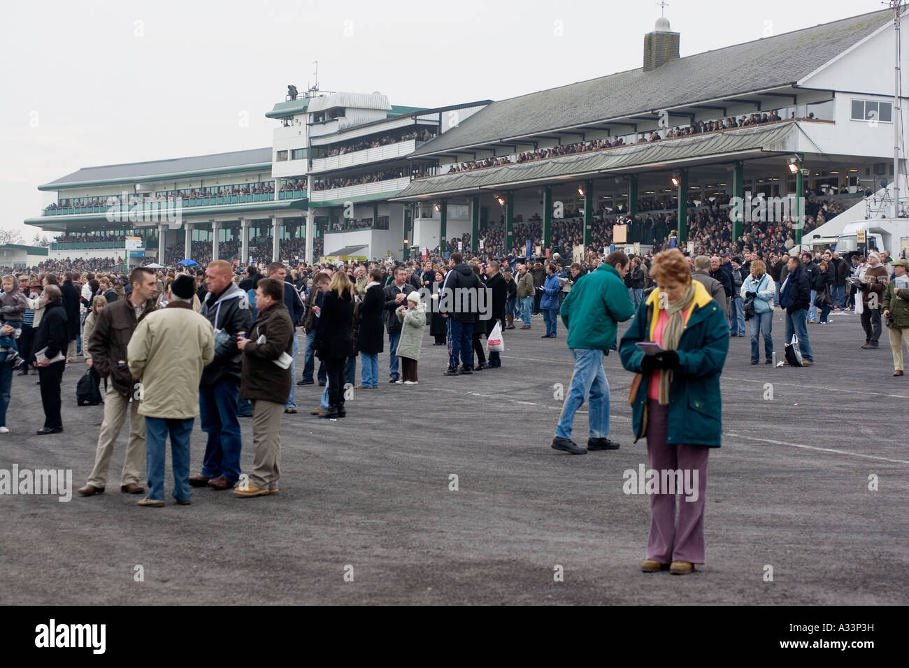 Chepstow racecourse hi-res stock photography and images - Alamy