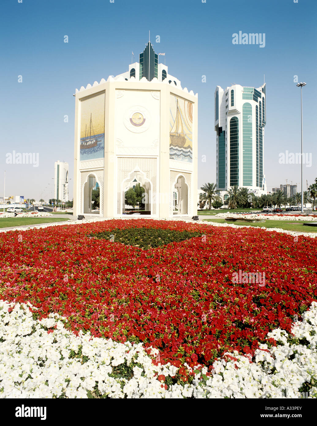 HIGH RISE BUILDINGS IN DOHA QATAR Stock Photo - Alamy