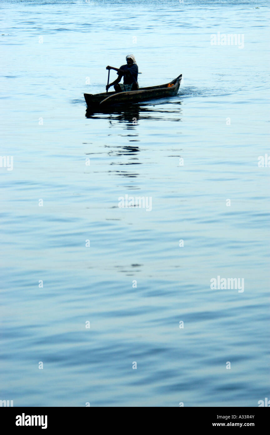FISHING IN KUTTANAD ALAPPUZHA Stock Photo - Alamy