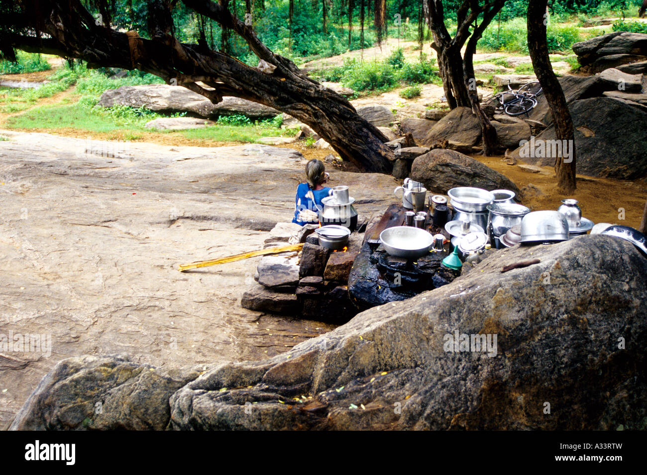CHAMBAKKAD TRIBAL COLONY IN CHINNAR MUNNAR KERALA Stock Photo - Alamy