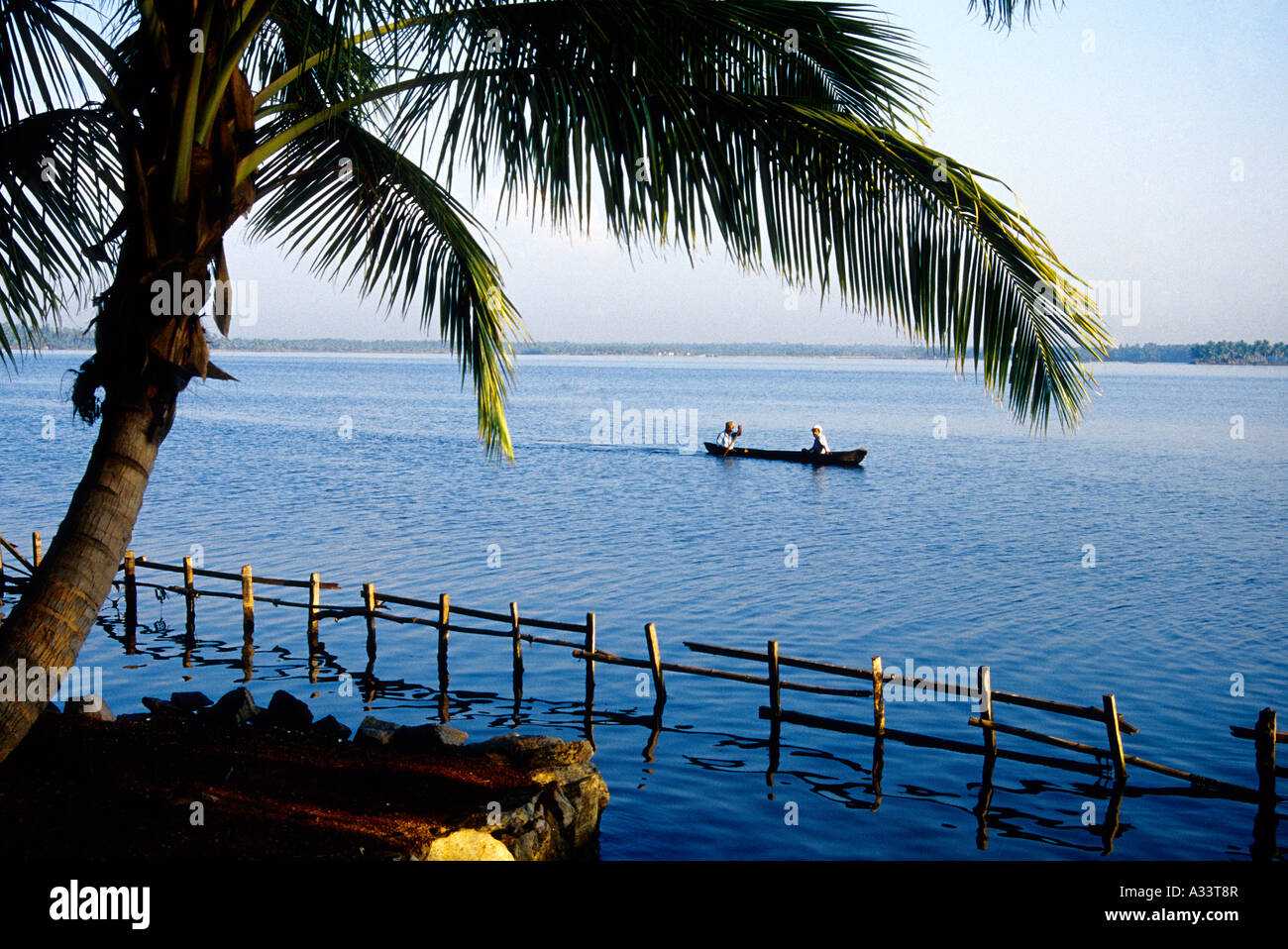 VELLIMON RESORT ON THE SHORES OF ASHTAMUDY LAKE IN KOLLAM KERALA Stock ...