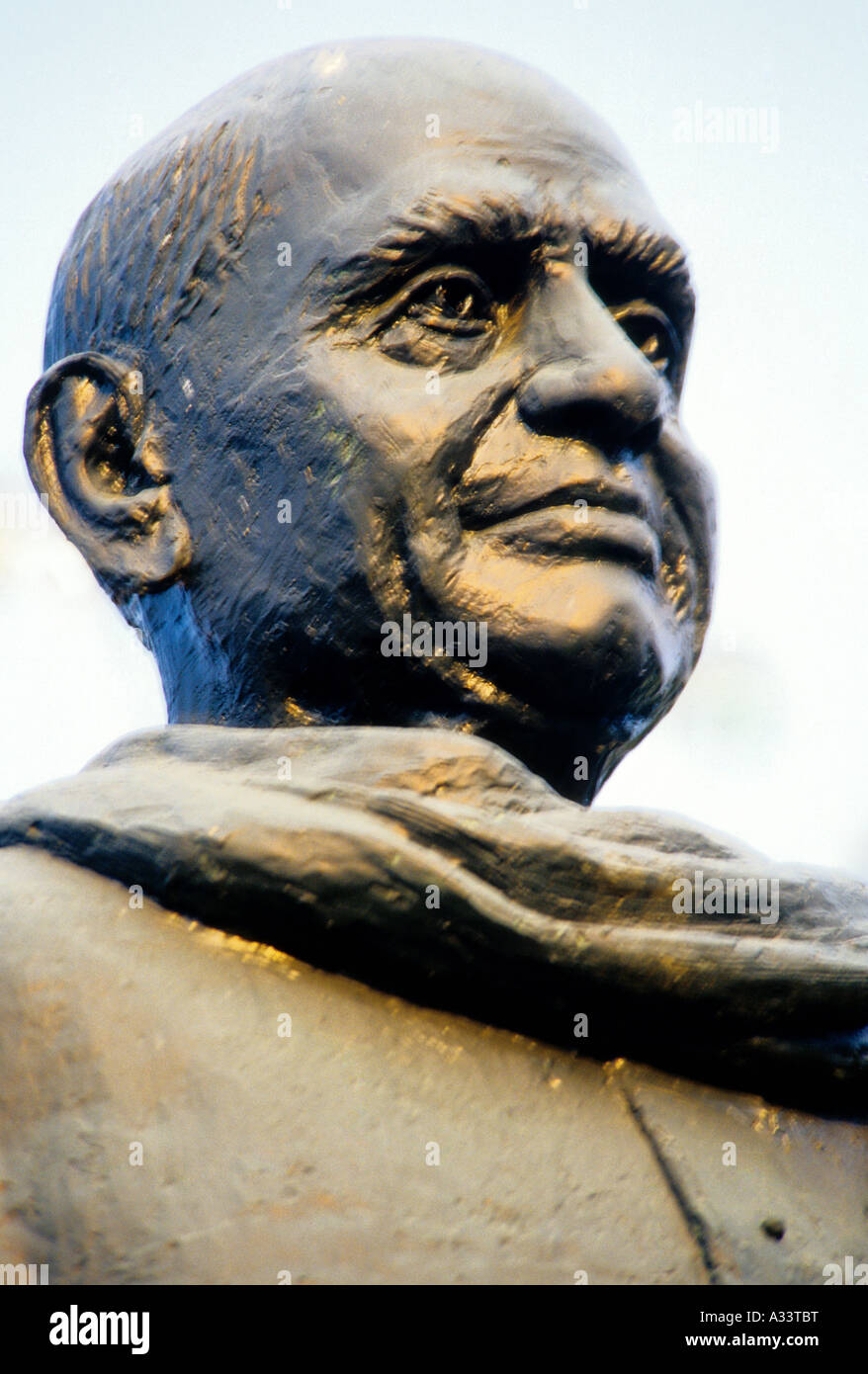 Statue of mahakavi vallathol hi-res stock photography and images - Alamy