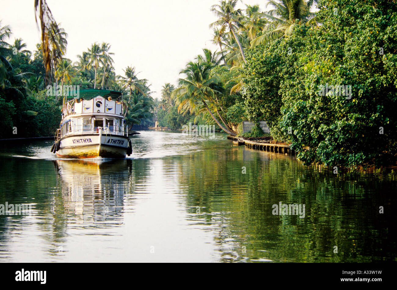 A BOAT IN THE BACKWATERS OF KOLLAM KERALA Stock Photo - Alamy