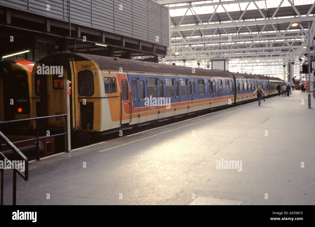 Waterloo railway station London Stock Photo - Alamy
