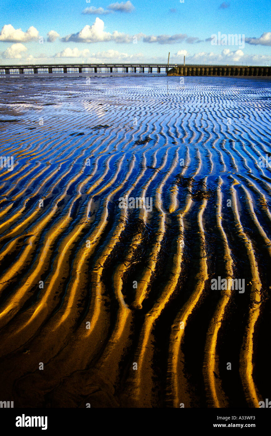 Ryde pier and beach on The Isle of Wight Stock Photo - Alamy