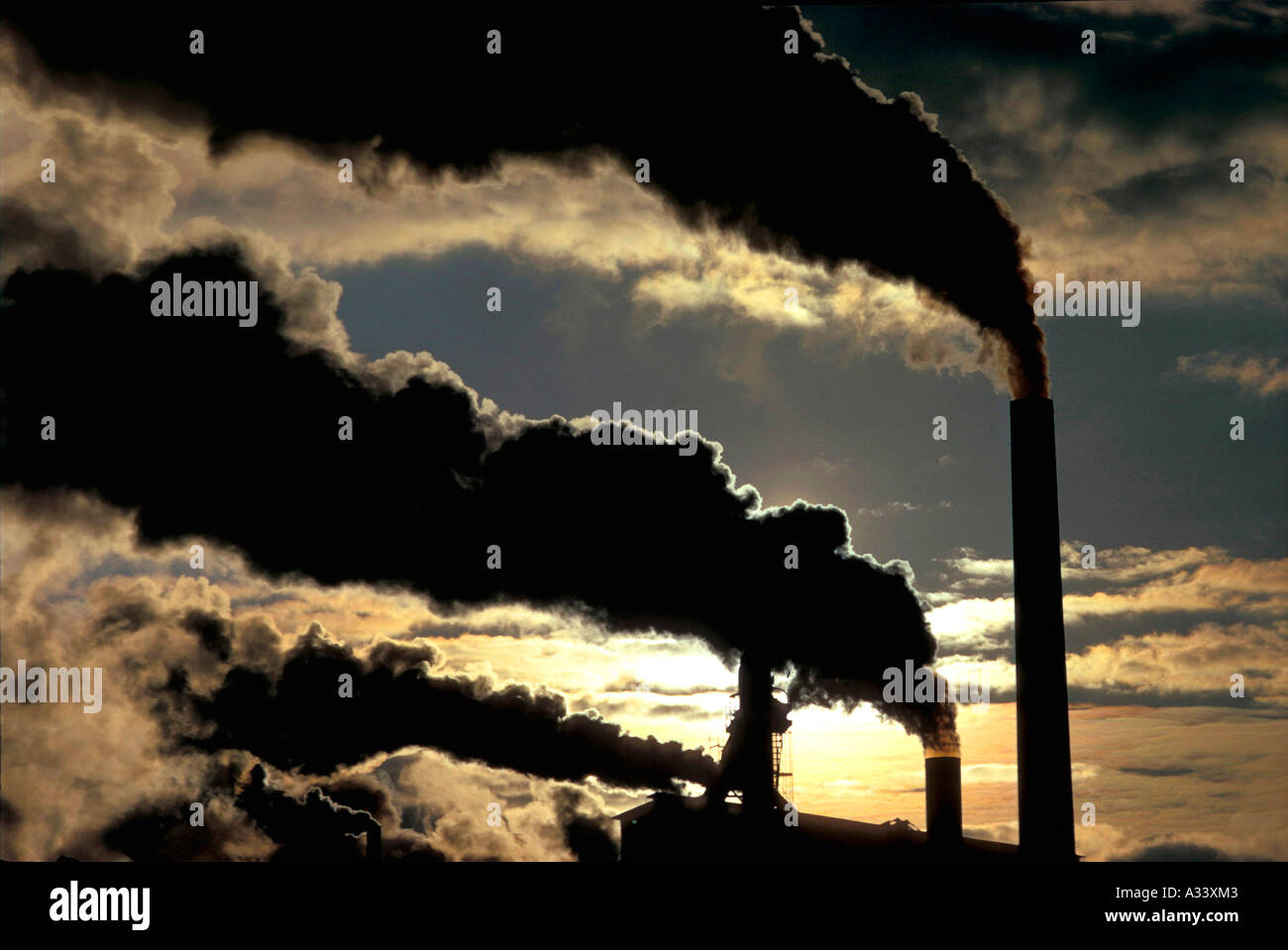 Towering smokestack hi-res stock photography and images - Alamy