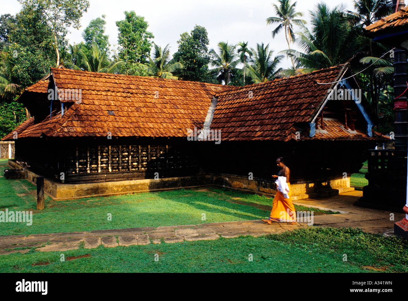 LOKANARKAVU TEMPLE IN KOZHIKODE KERALA Stock Photo - Alamy