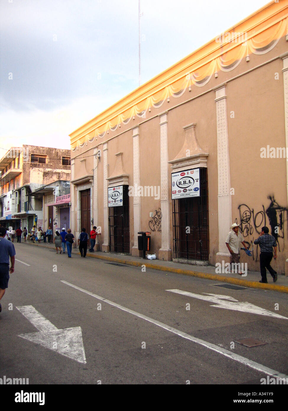 street markings, Merida, Yucatan, Mexico Stock Photo - Alamy