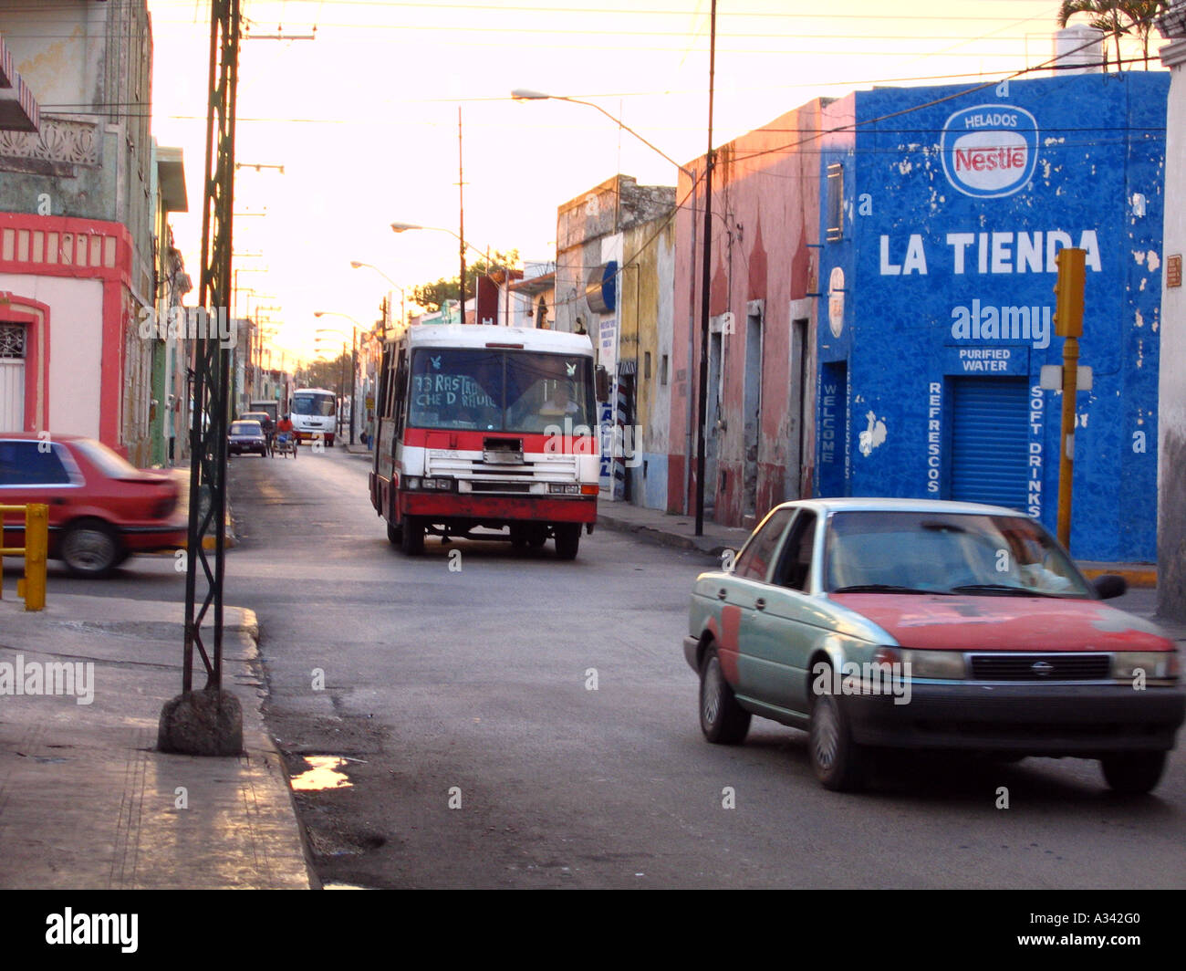 car and bus, Merida, Yucatan, Mexico Stock Photo - Alamy