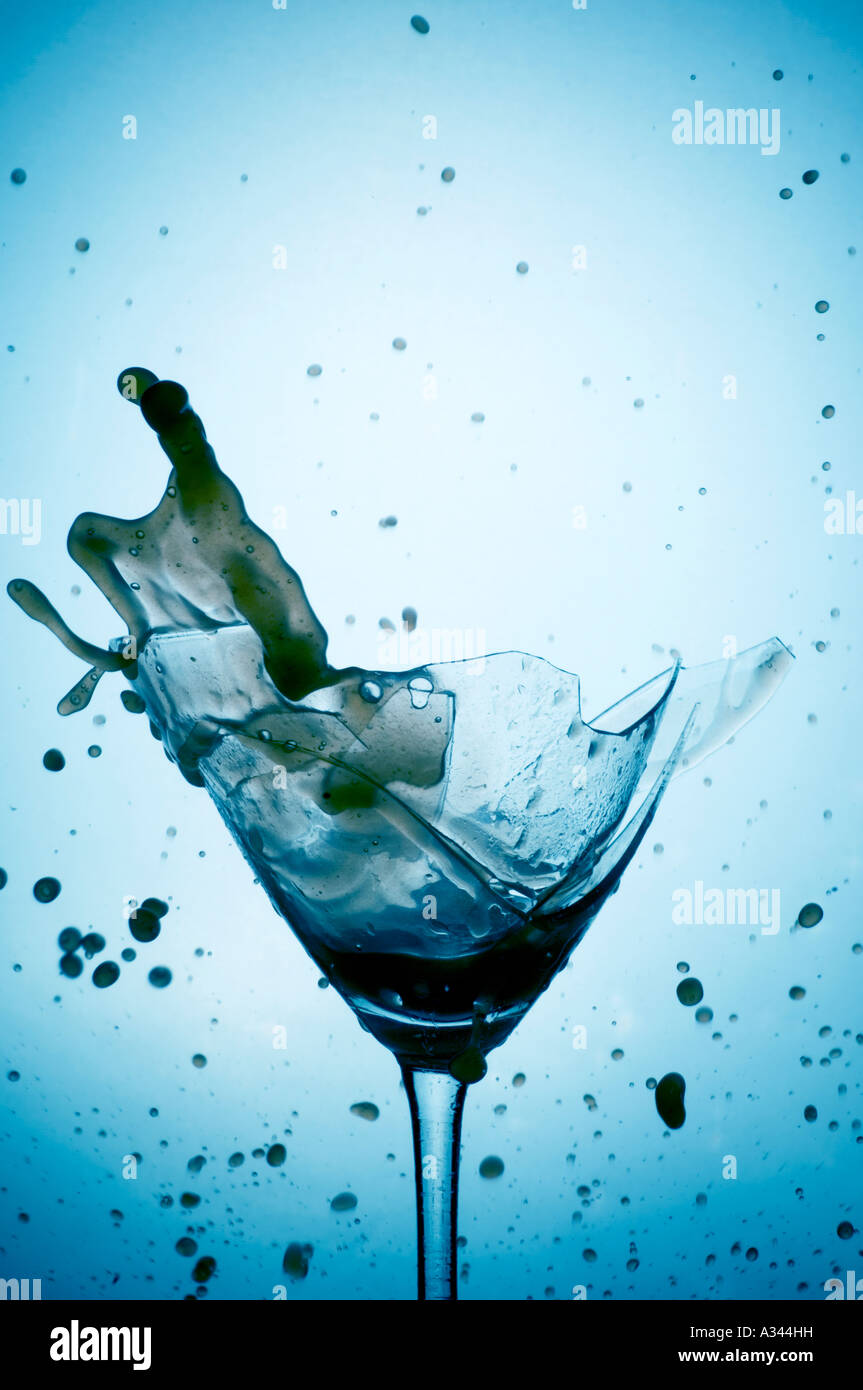 Martini glass breaking hi-res stock photography and images - Alamy