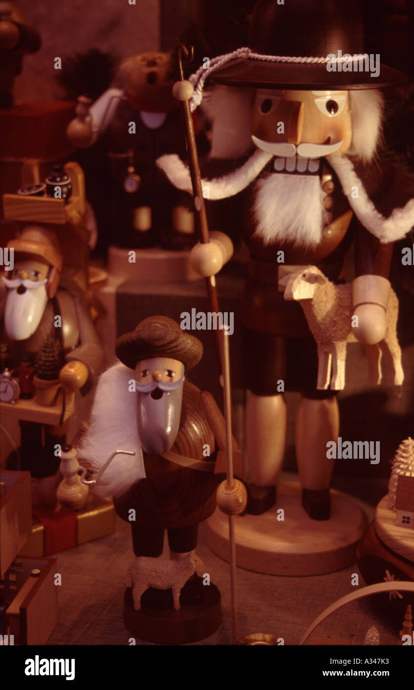 Christmas smokers, wooden decorations in German Christmas market Stock ...