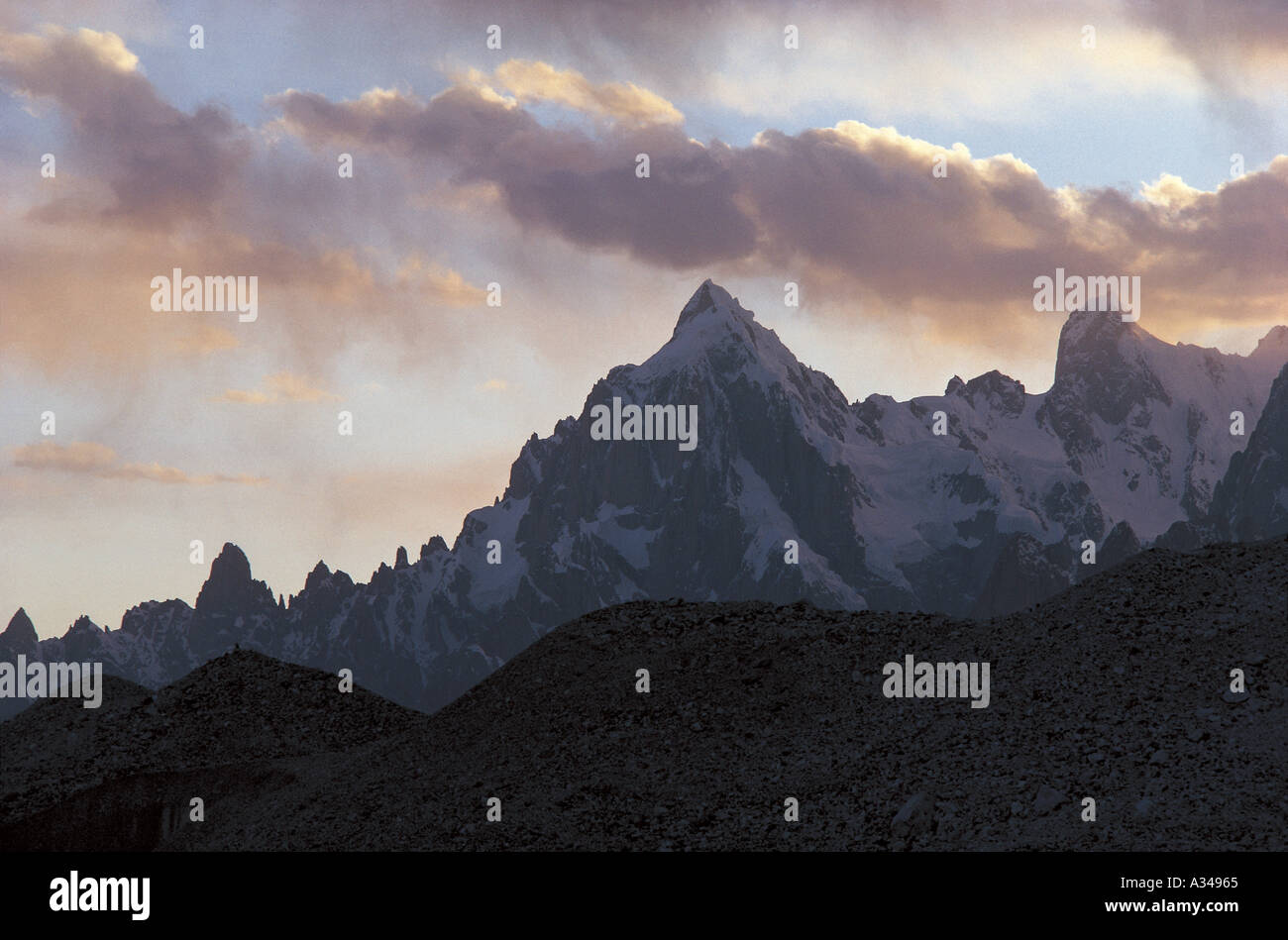 Baltoro group hi-res stock photography and images - Alamy