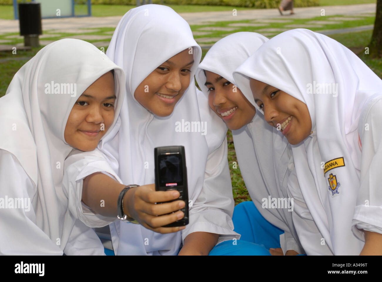 Kuala lumpur malaysia muslim girl hi-res stock photography and images ...