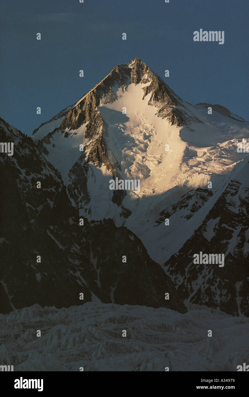 Baltoro muztagh hi-res stock photography and images - Alamy