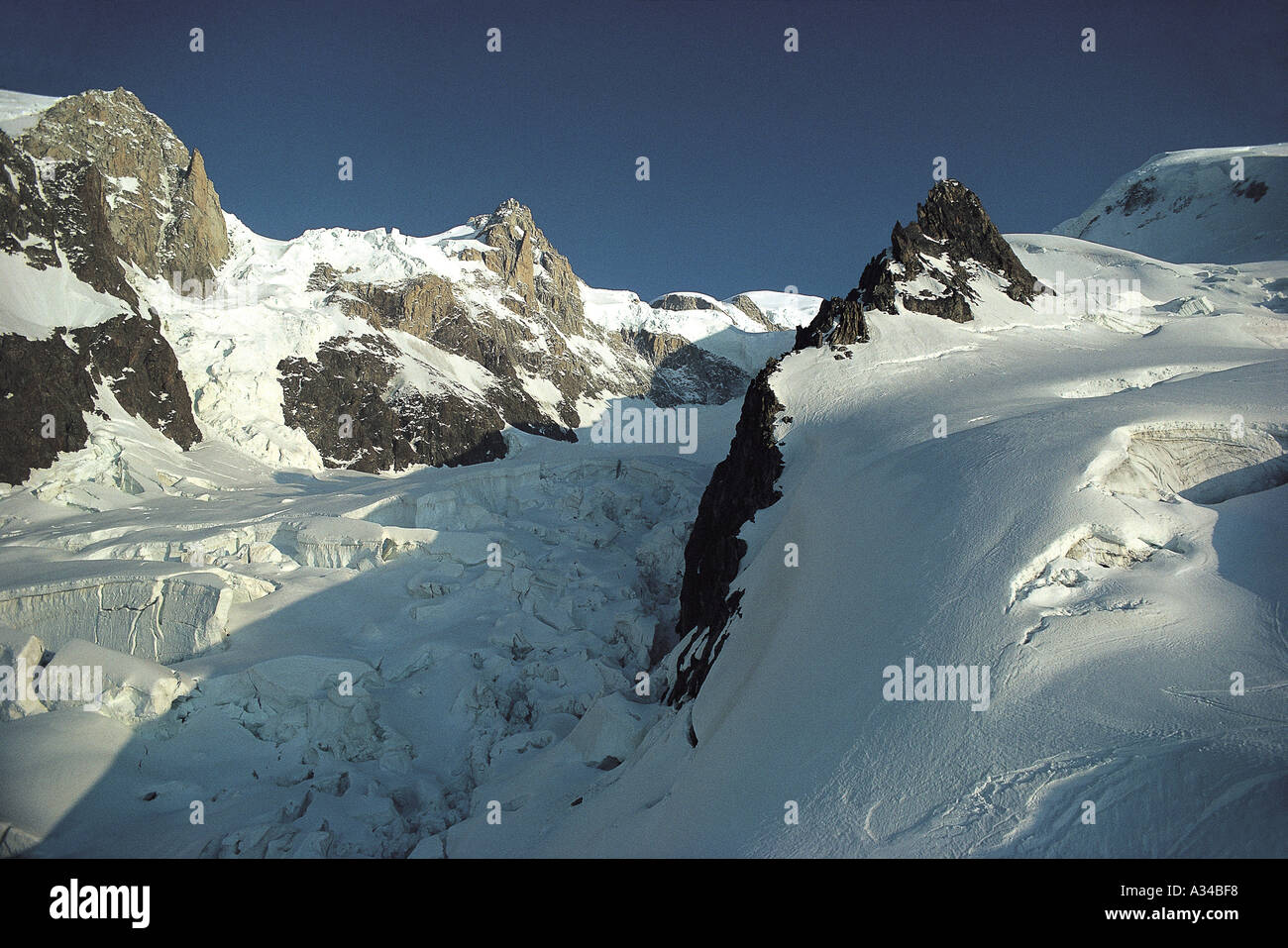 Mont blanc massif grands mulets hi-res stock photography and images - Alamy