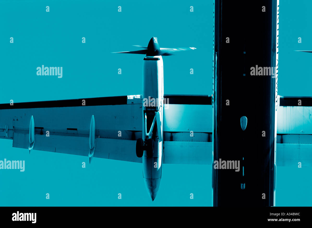 ATR 42 flying overhead Stock Photo - Alamy