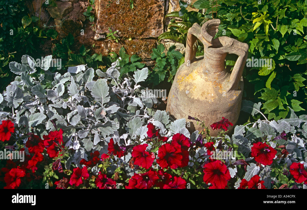 Stone pot and flowers in the Italian Garden, Hever Castle, near ...