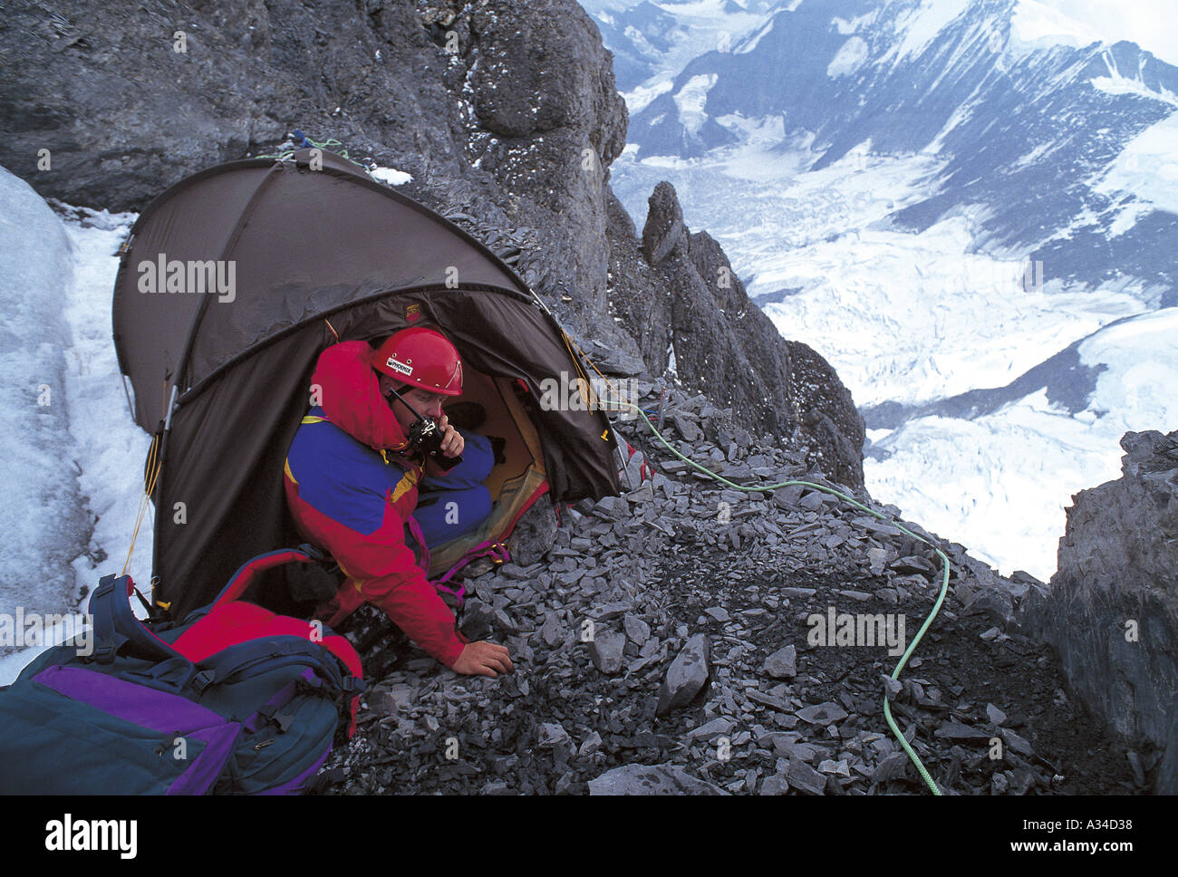 Uses of climbers hi-res stock photography and images - Alamy