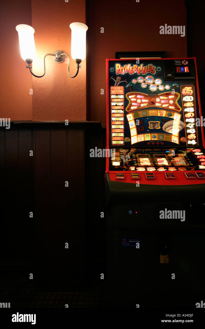 Inside a pub hi-res stock photography and images - Alamy
