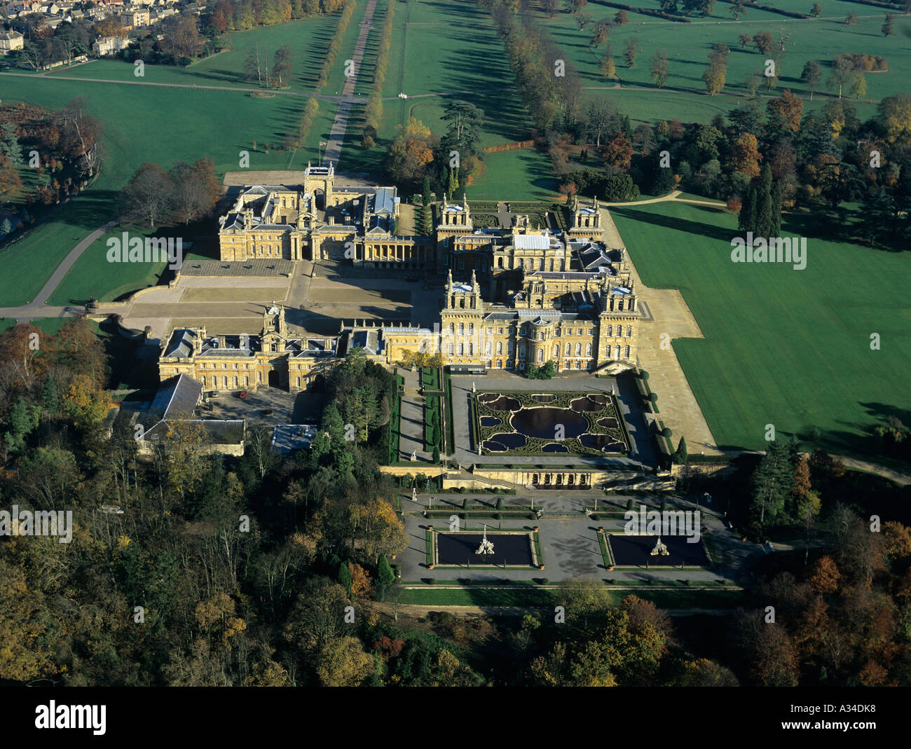 Ariel view of Blenheim Palace, Woodstock, Oxfordshire, England Stock ...