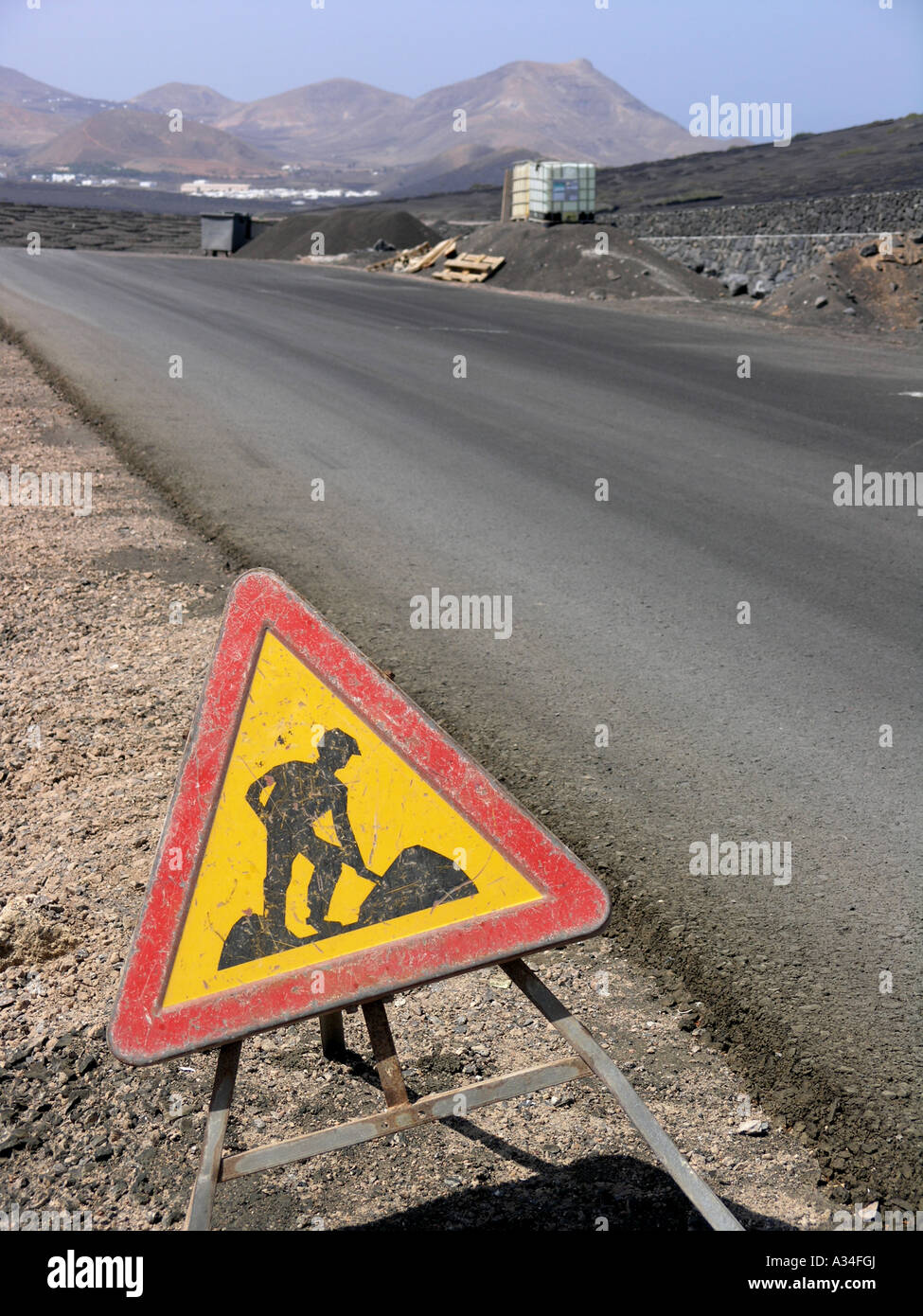'Men Working' road sign Lanzarote Stock Photo - Alamy
