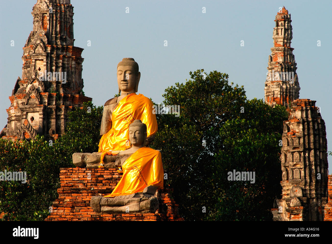 Watthana hi-res stock photography and images - Alamy