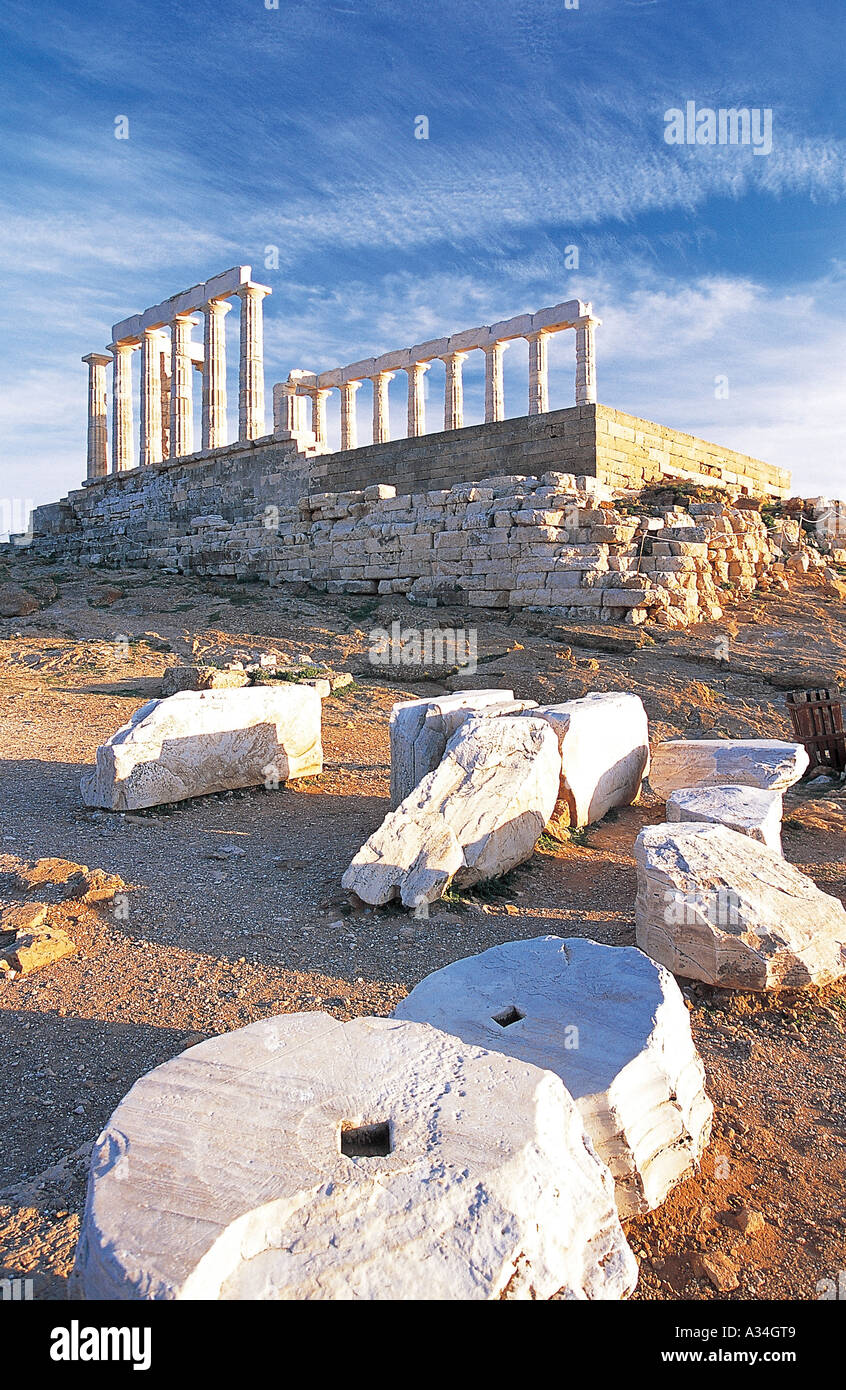 Broken pillars hi-res stock photography and images - Alamy