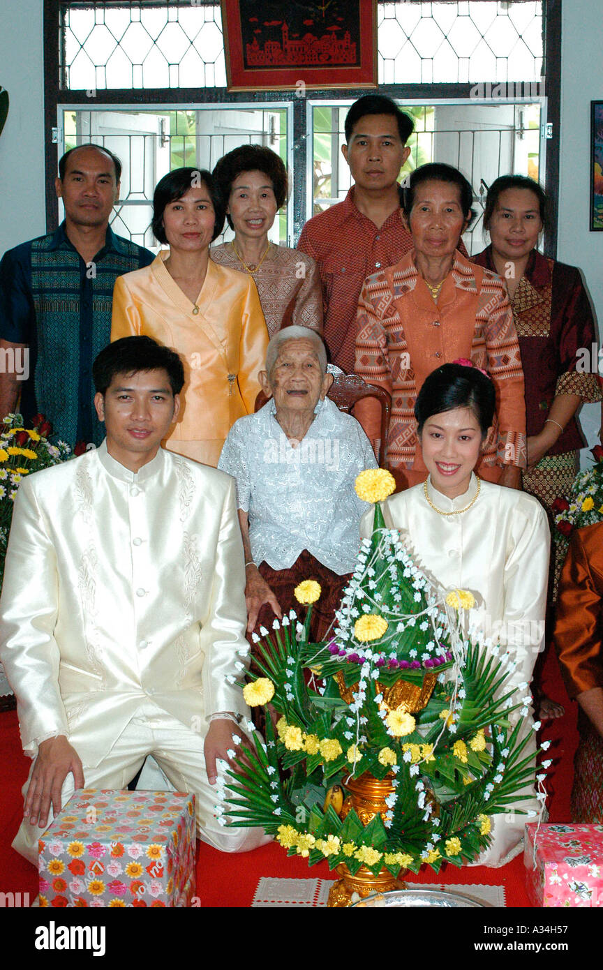 relatives at a traditional Thai wedding Thailand MR Stock Photo - Alamy