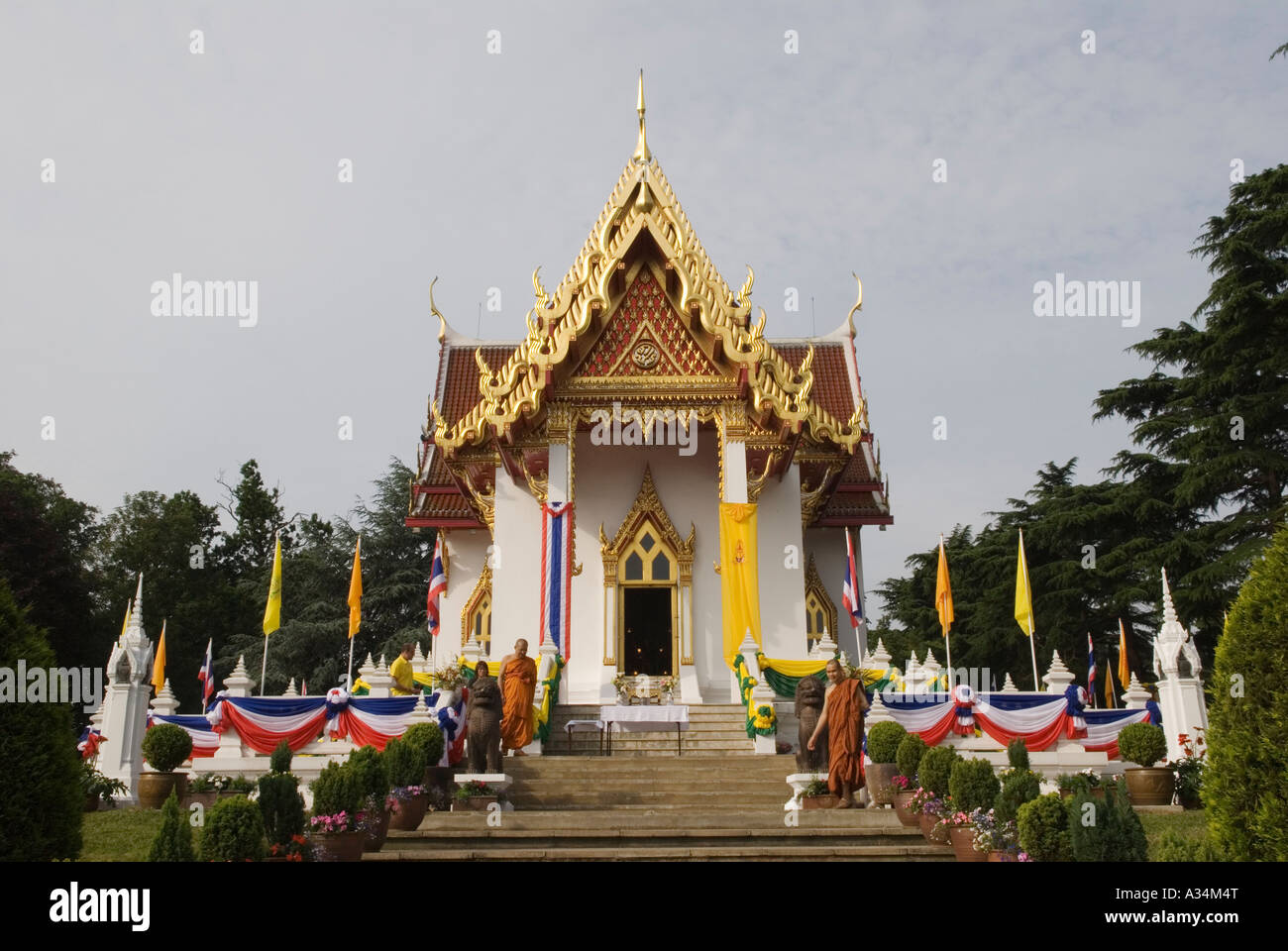 Buddhist BUDDHAPADIPA Temple in Wimbledon London SW19 England 2006 ...